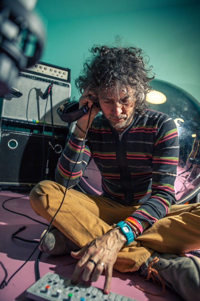 Wayne Coyne Makes Gallery Debut | Best Classic Bands