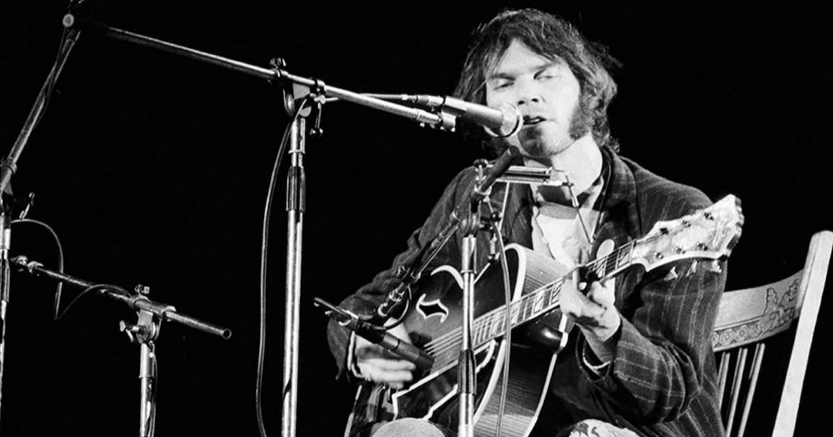 Neil Young to Release 1974 Bottom Line Concert - Best Classic Bands