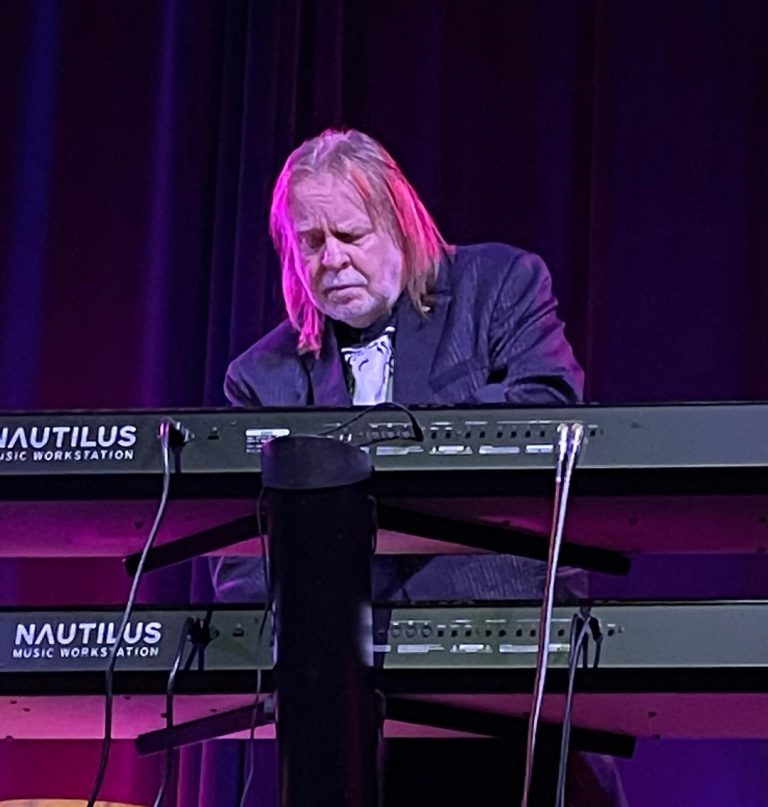 2021 Review: Rick Wakeman Shares His Wondrous Stories | Best Classic Bands