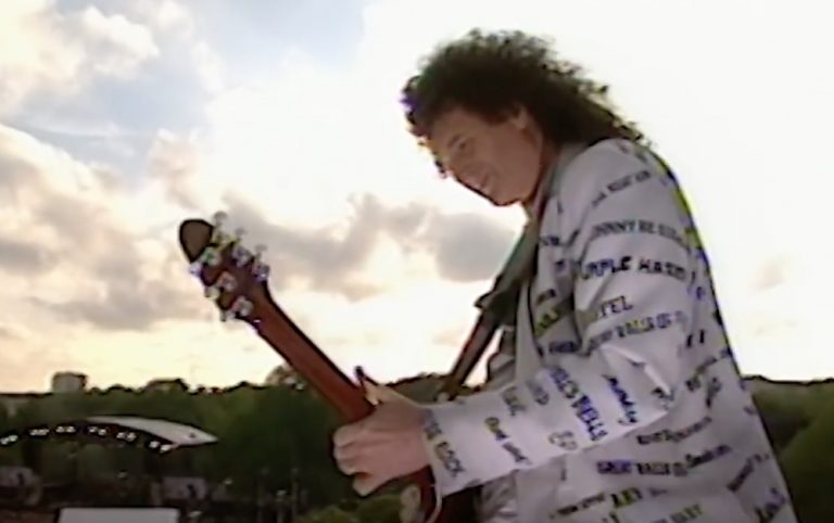 Mar 14, 2023: Queen’s Brian May is Knighted | Best Classic Bands