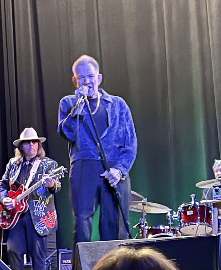 Robert Gordon, Singer Who Spawned a Rockabilly Revival, Dies at 75 | Best Classic Bands