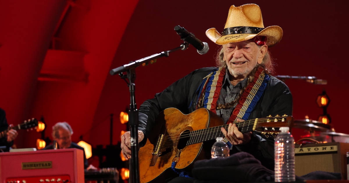 Willie Nelsons Busy Year At 90 Includes New Bluegrass Album Best