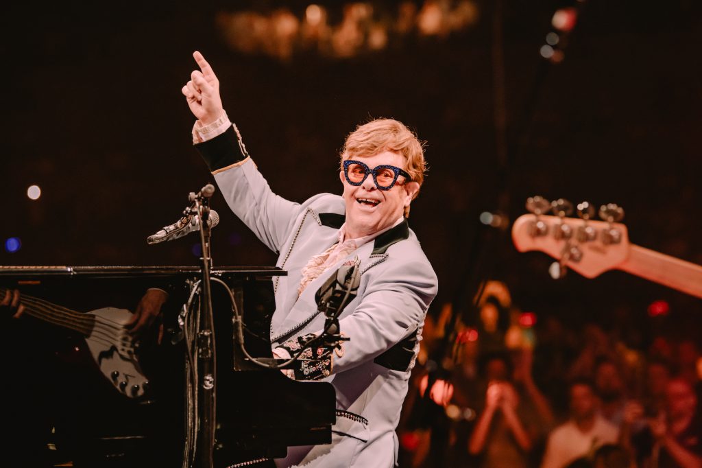 Elton John Farewell Tour Ended 5 Years After It Began - Best Classic Bands