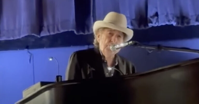 Bob Dylan Adds Dozens of 2024 Dates To 'Rough and Rowdy Ways' Tour ...
