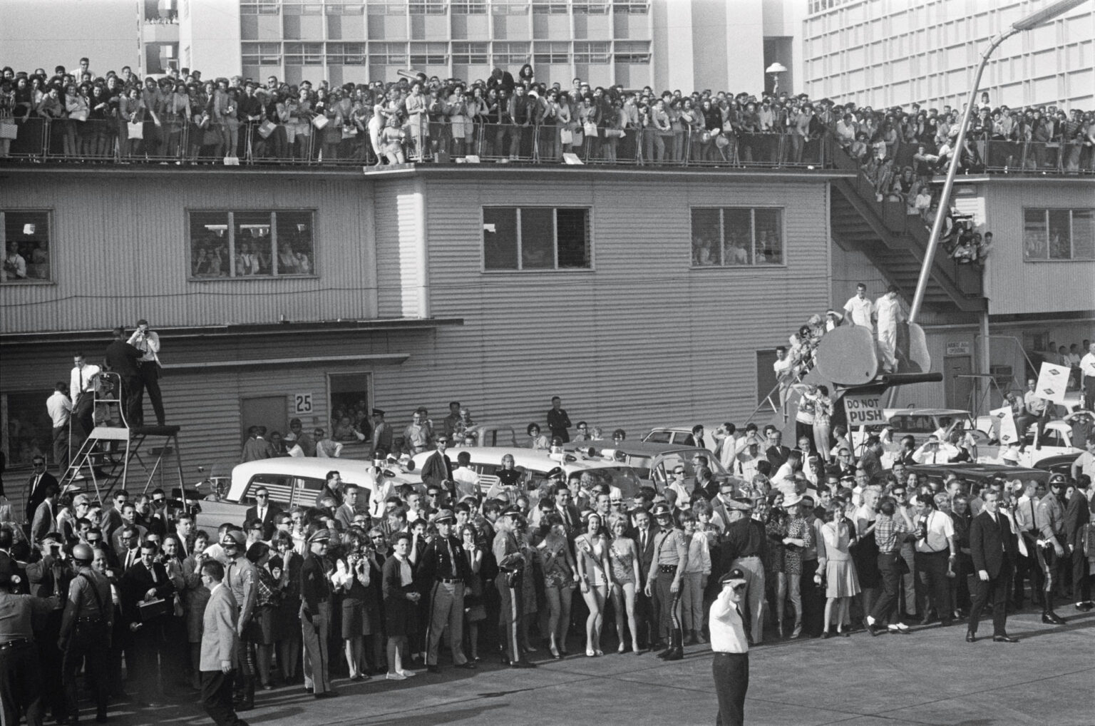 Paul McCartney Photo Exhibit Opens at Brooklyn Museum - Best Classic Bands