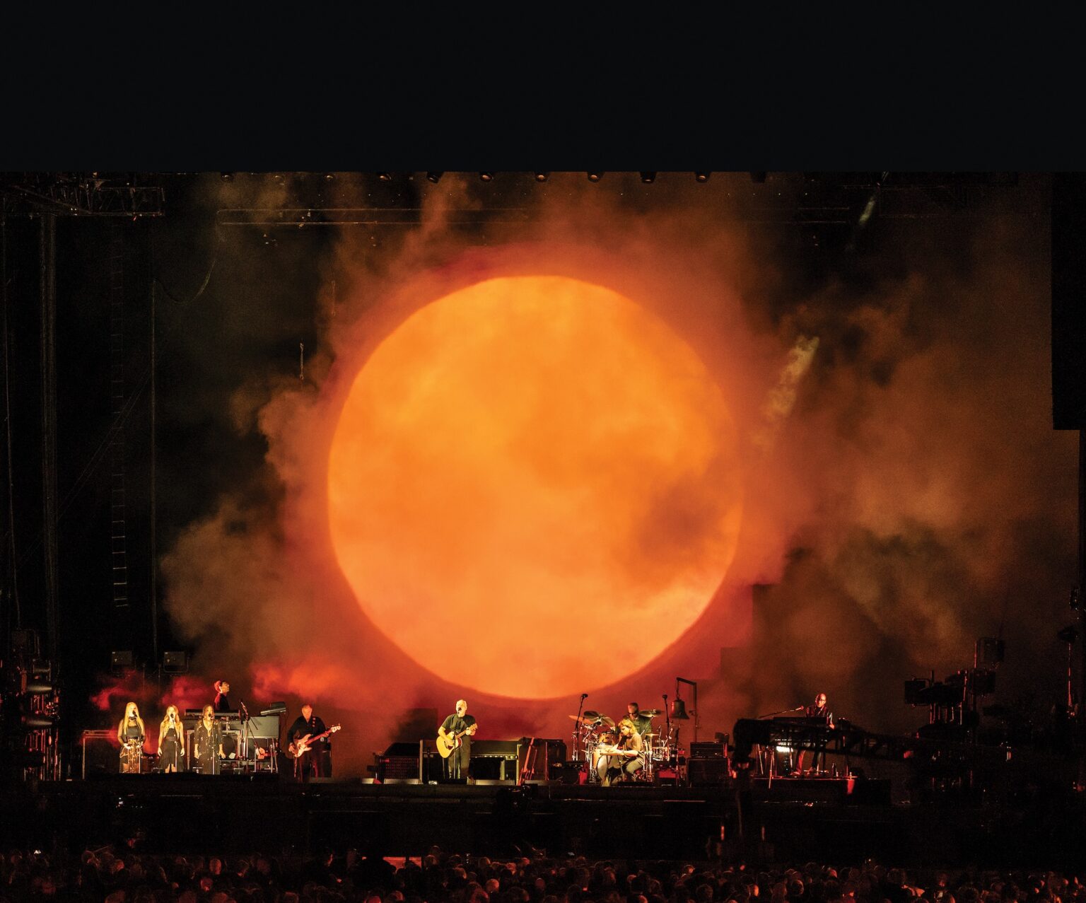 David Gilmour Triumphs With New 'Luck and Strange' Concert Album and ...