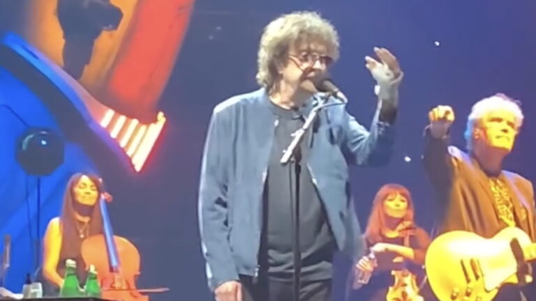 Jeff Lynne Opens Final 2025 UK Tour With Birmingham Show | Best Classic Bands